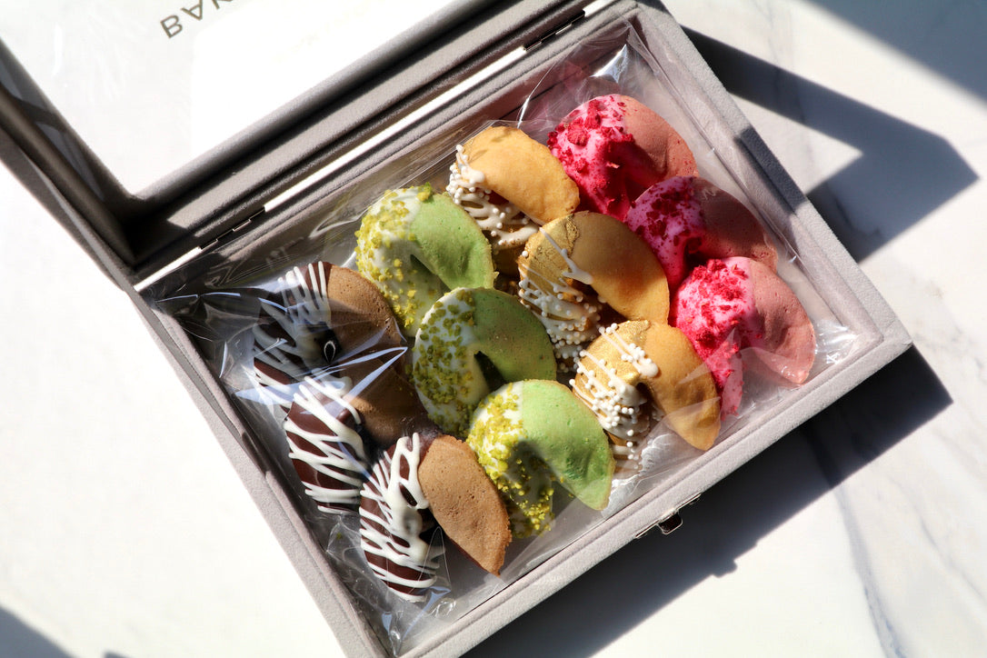 Gourmet Fortune Cookies Gift Box – Baking Maniac