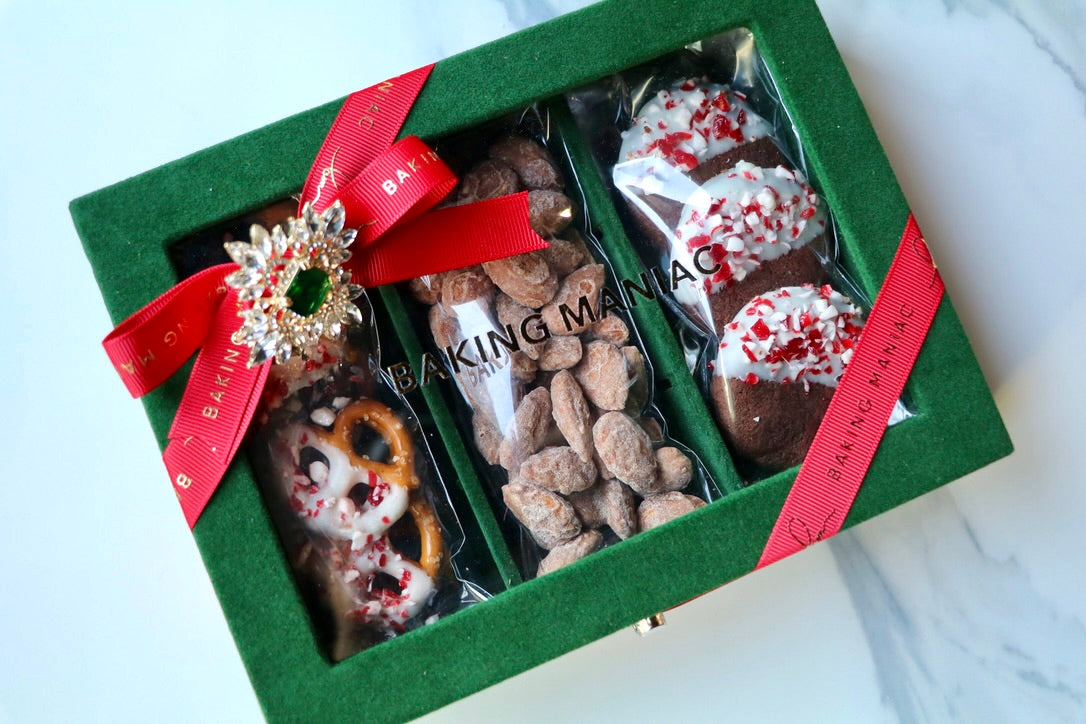 The Evergreen Holiday Gift Box – Baking Maniac